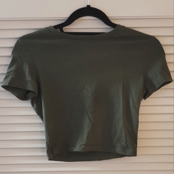 wild fable | Tops | Wild Fable Olive Green Crop Top With Shortsleeve ...